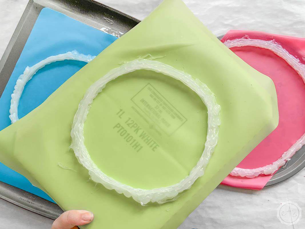 How to Make a Free Form Silicone Mold for Resin - Happily Ever After, Etc.