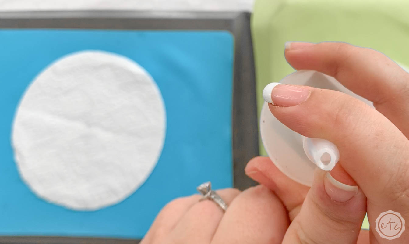 How to Make a Free Form Silicone Mold for Resin - Happily Ever After, Etc.