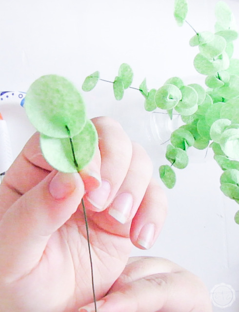 How to Make Easy Felt Eucalyptus - Happily Ever After, Etc.